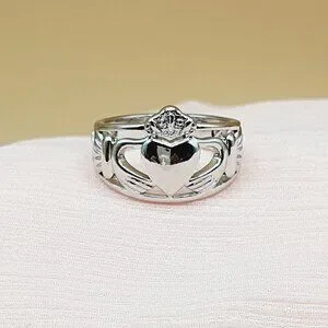 Jewelry | Hollow Mujer Guard Concentric Knot Carving Heart Rings For ...